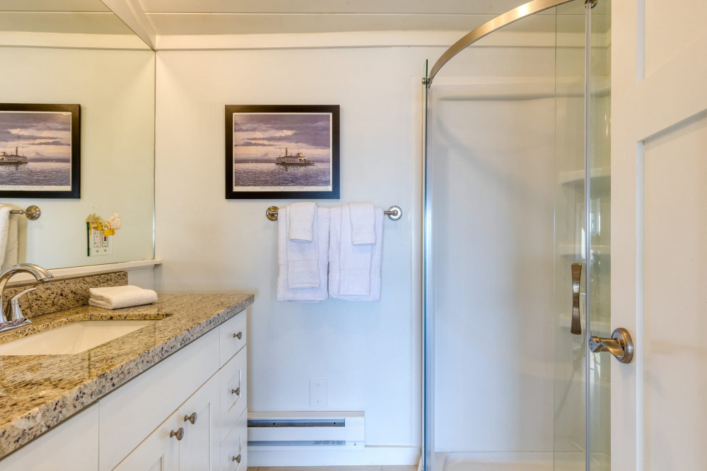 Freeland 2, 2 bedroom Villa in Washington | Top Villas