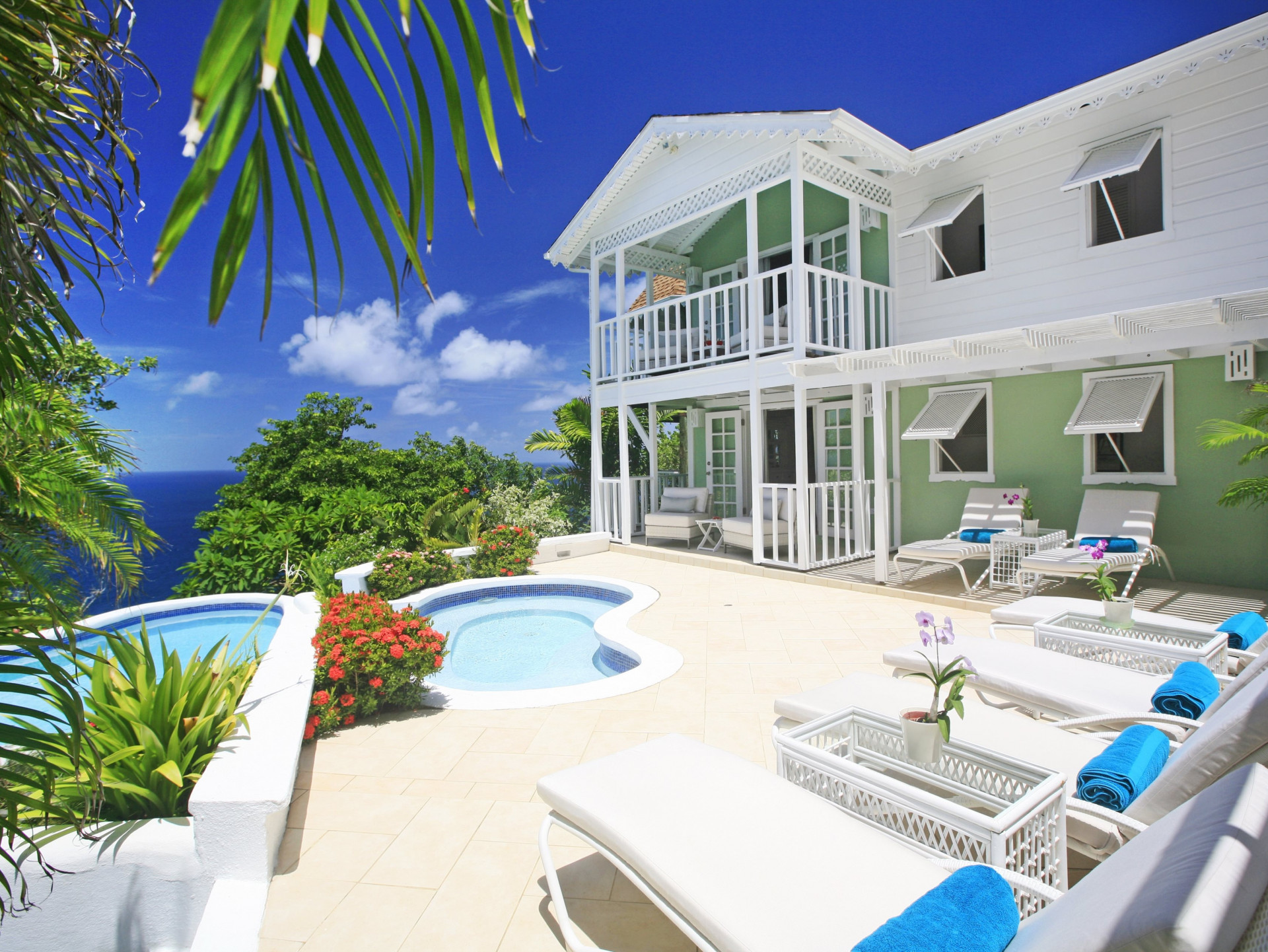 Cap Estate Luxury Villas & Vacation Rentals 2024/2025